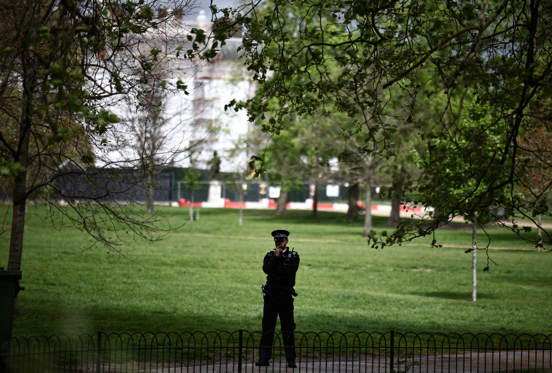 Royal protection officers 'stripped of palace access over misogyny ...