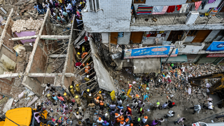 Delhi building collapse: Death toll rises to 4 as rescue op enters 18th ...
