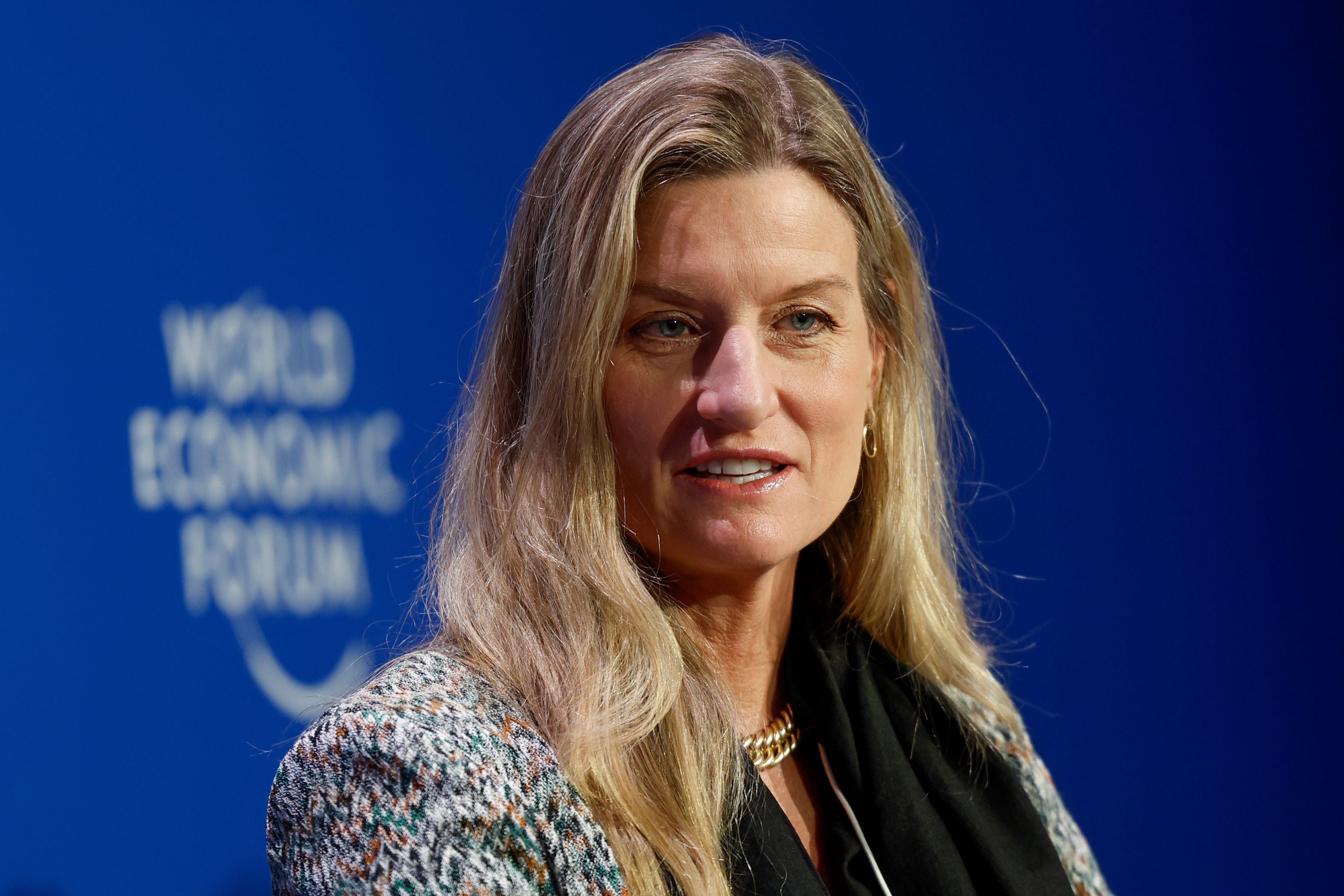 Which retail CEO made $91,000 per day last year?