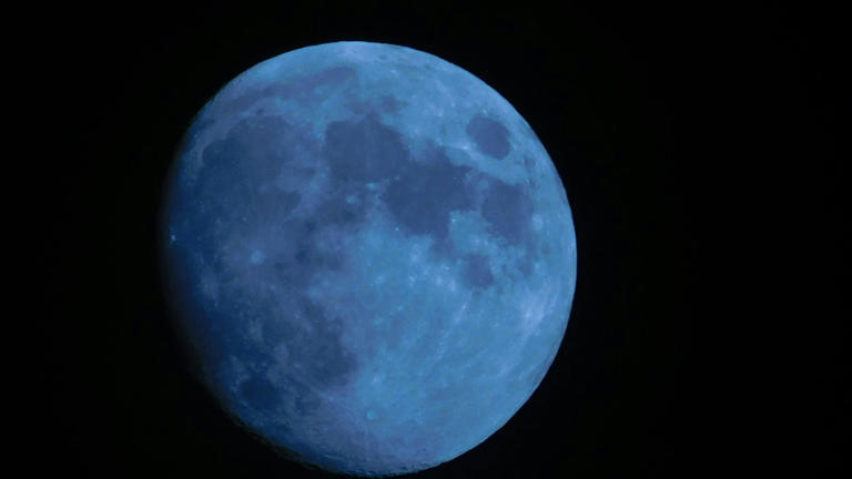 A blue 'micromoon' rises tonight as the second full moon of May — and ...