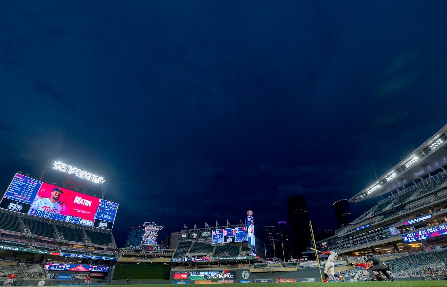 Reusse: 20 years ago, Minnesota secured gigantic win as Target Field ...