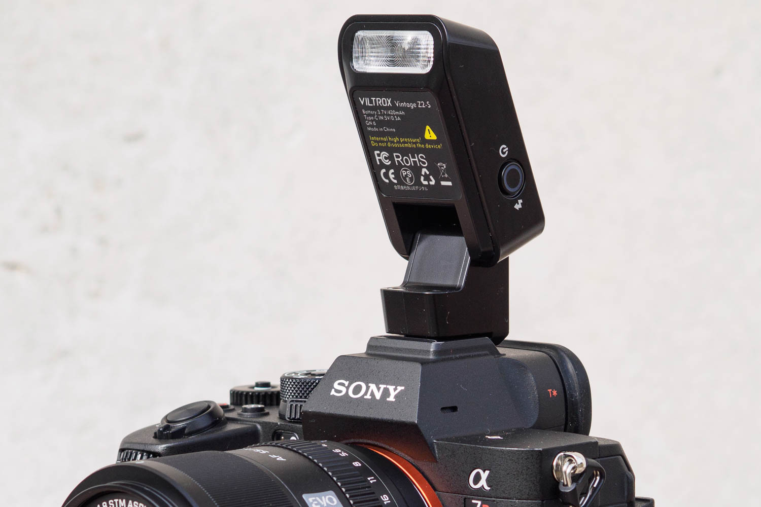 Viltrox vintage Z2 flash review – this affordable miniature flash unit ...