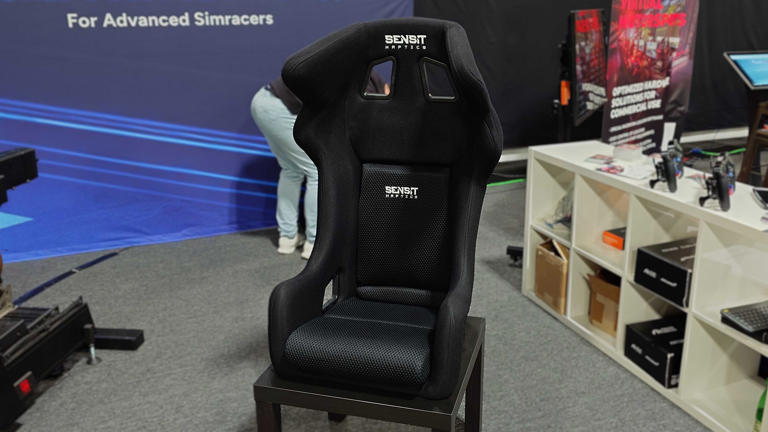 Sensit MTC-P Extreme uses 14 actuators to simulate real-world racing ...