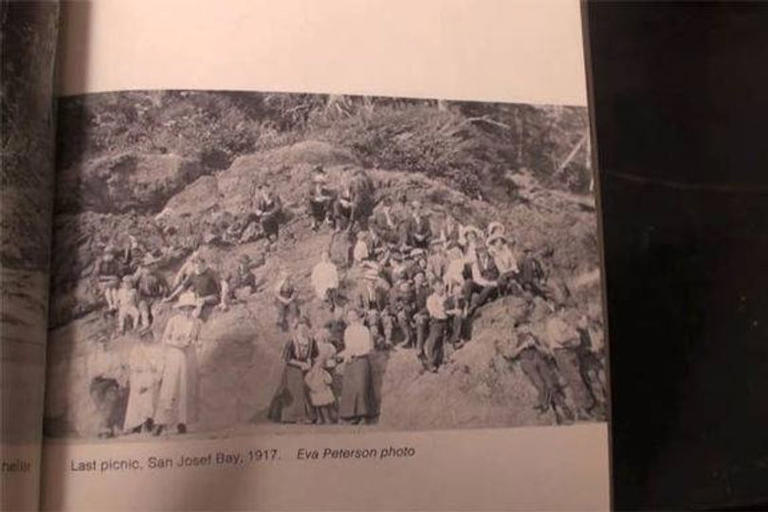 Mystery 'surfer man' in photo from 1917 'proves' time travel is real