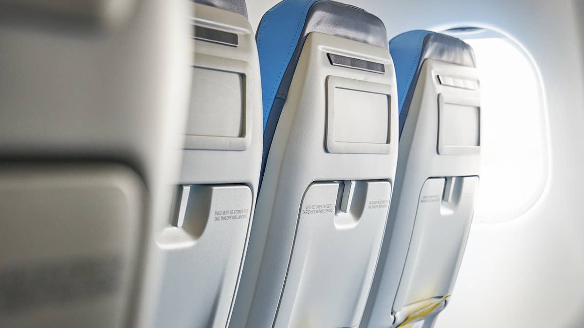 Study finds airplane tray tables are 10 times dirtier than bathroom ...