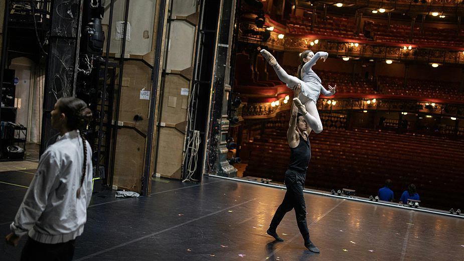 UK dance calendar blends revivals with bold new premieres