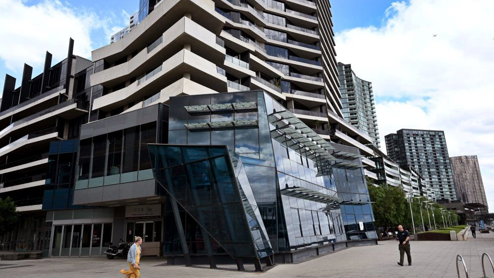 Data centre boom props up slowing Australian GDP growth