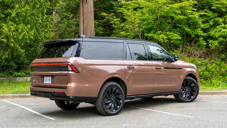 I drove the 2026 Lincoln Navigator L Black Label: Here’s my honest ...