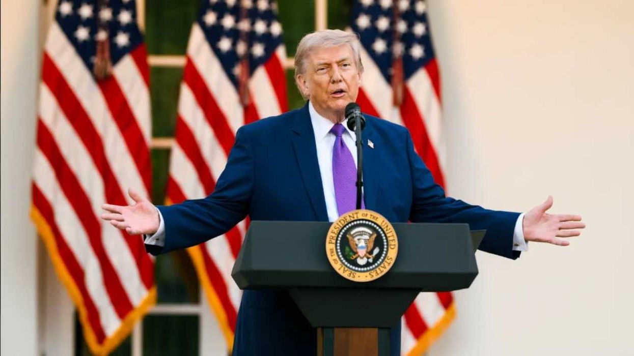 Trump posts AI image of White House ballroom detail – and people are ...