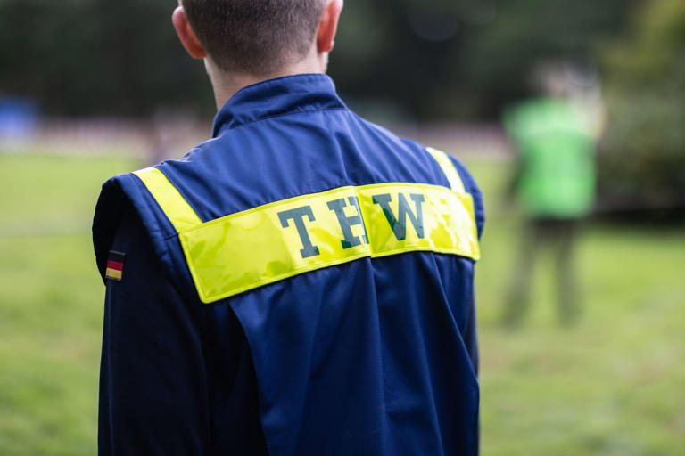 Angler entdeckt versunkenes Auto in der Donau