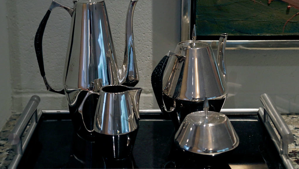 25 valuable vintage items found at home