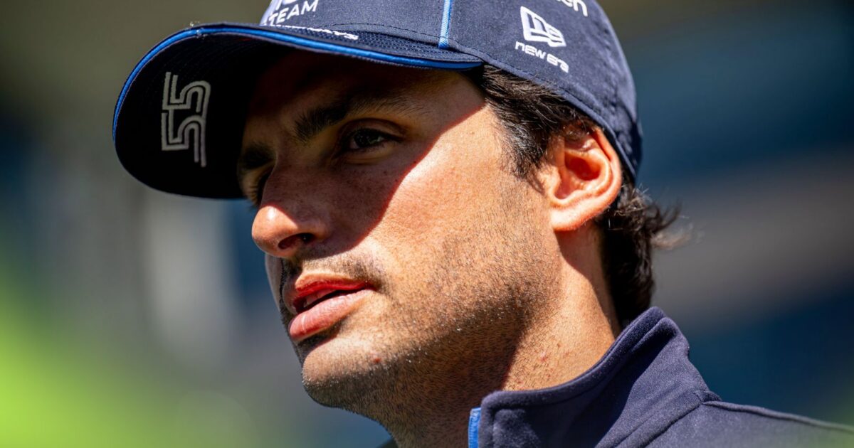 James Vowles sends clear Carlos Sainz message before F1 'silly season ...