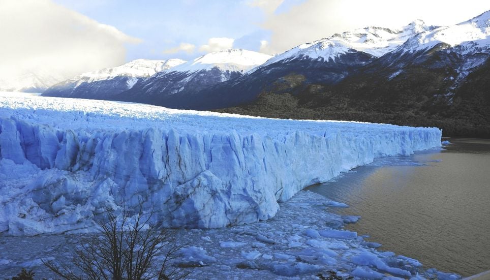 El glaciar Perito Moreno lanzó una señal de alarma: detectan más de ...