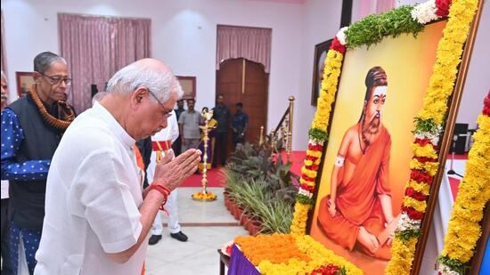 TVK, DMK criticise Guv paying tribute to Thiruvalluvar’s photo in ...