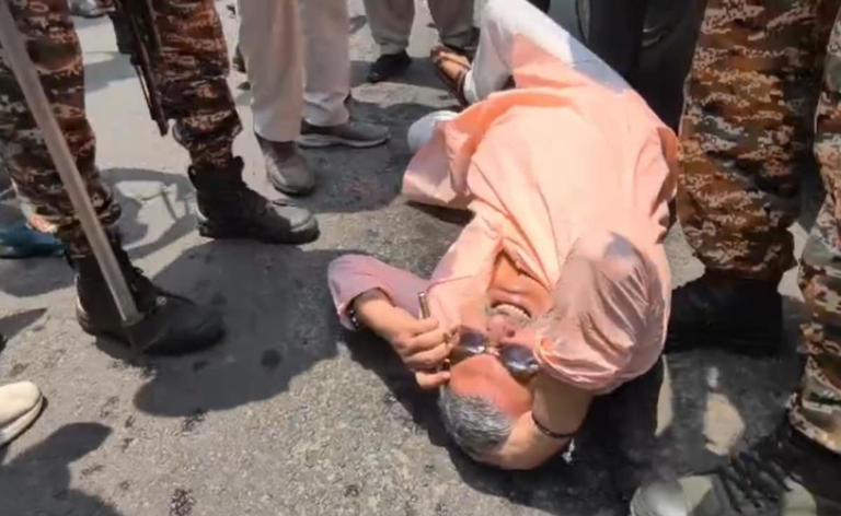On camera, Trinamool MP attacked, day after Abhishek Banerjee assaulted