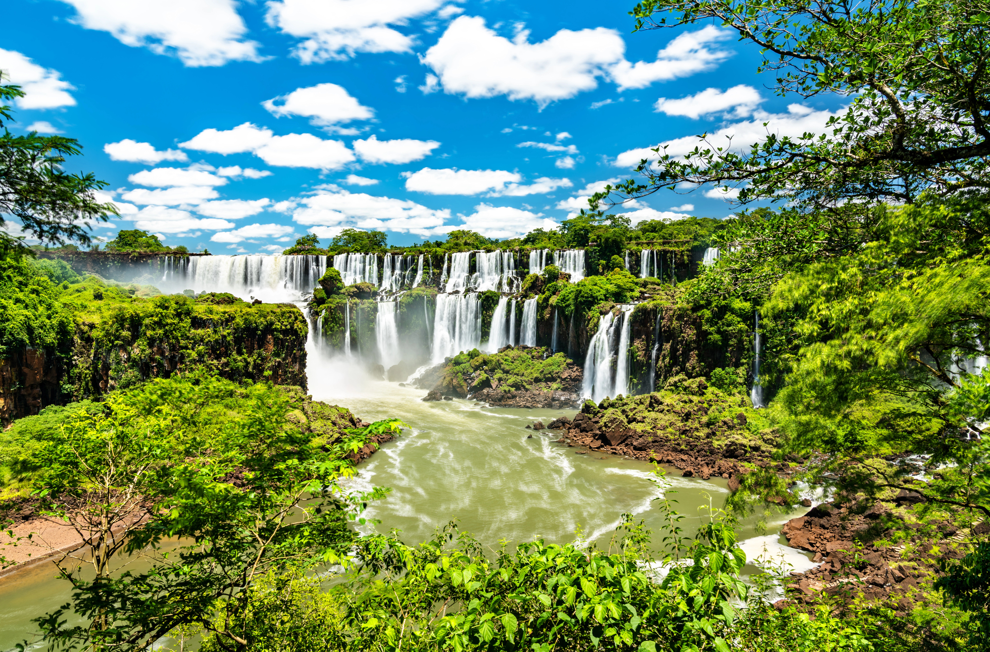 15 towns built around a single waterfall