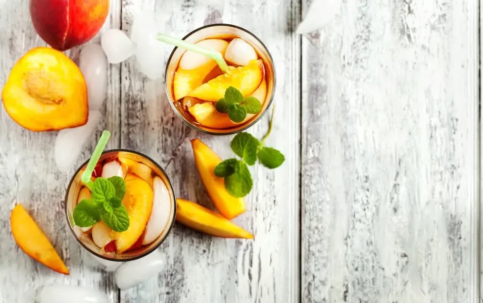 Peach iced tea ideas Gen Z will love