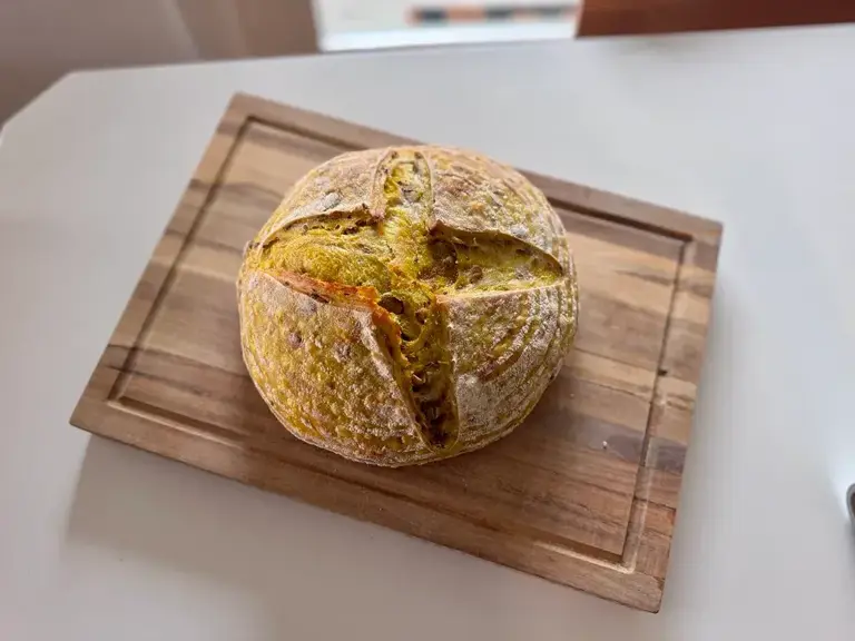 7 reasons sourdough is the best bread for people with sensitive stomachs