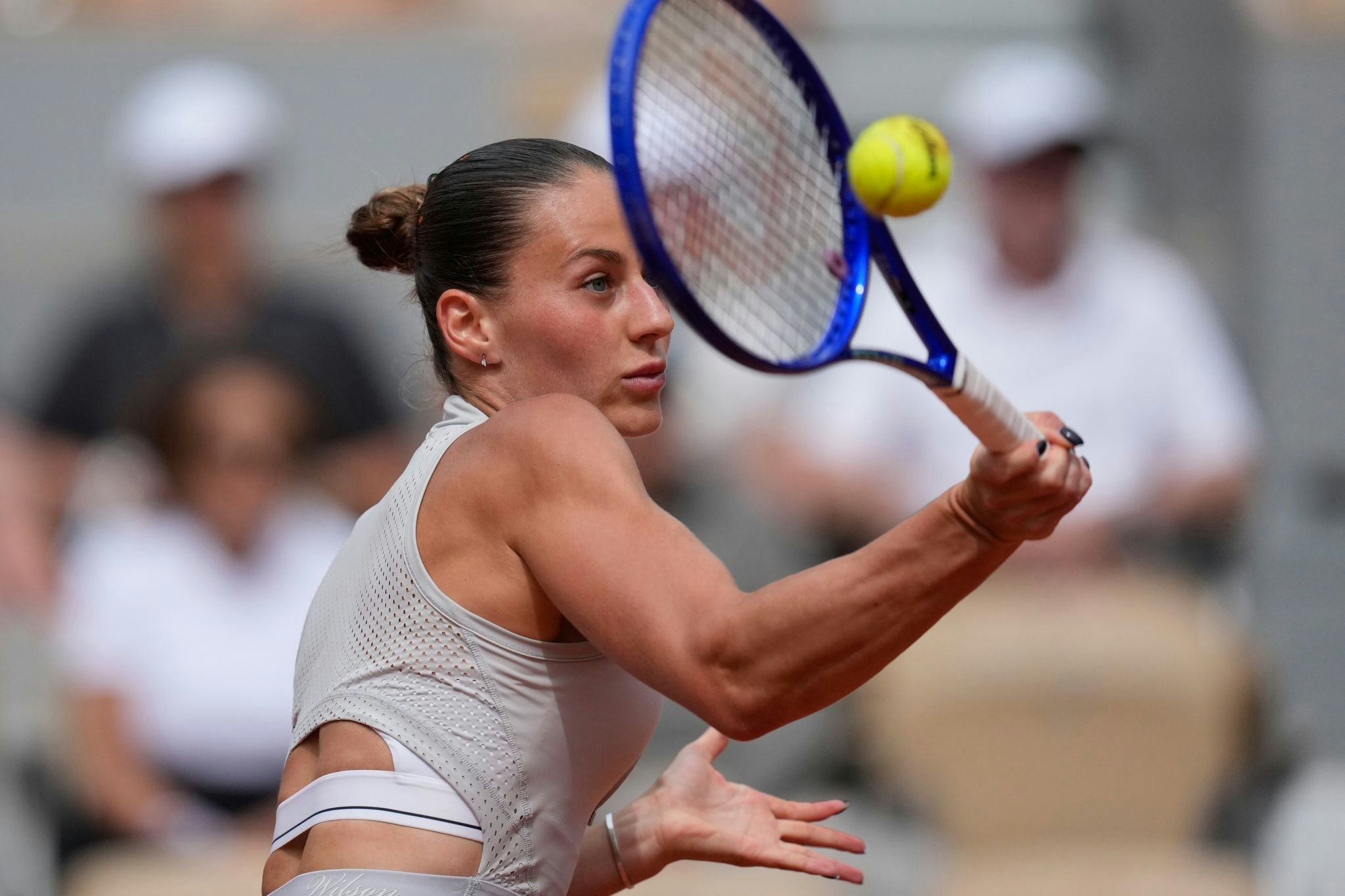 Sensation in Paris: Marta Kostjuk besiegt Top-Favoritin Iga Swiatek