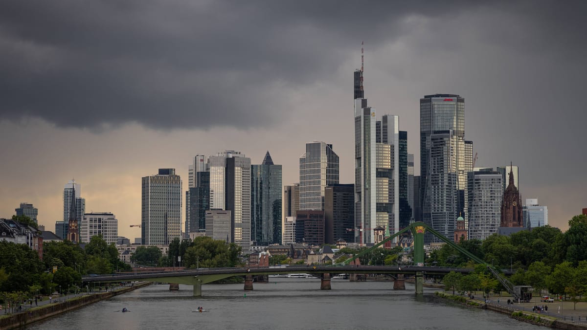 DWD warnt: Kräftiges Gewitter im Raum Frankfurt