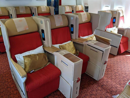 I've flown in business class on dozens of airlines. These 2 carriers ...