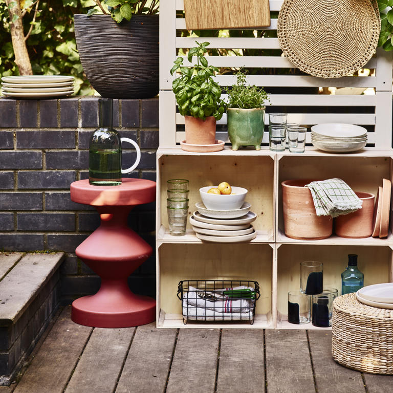Outdoor table wardrobes are the secret to making alfresco hosting ...