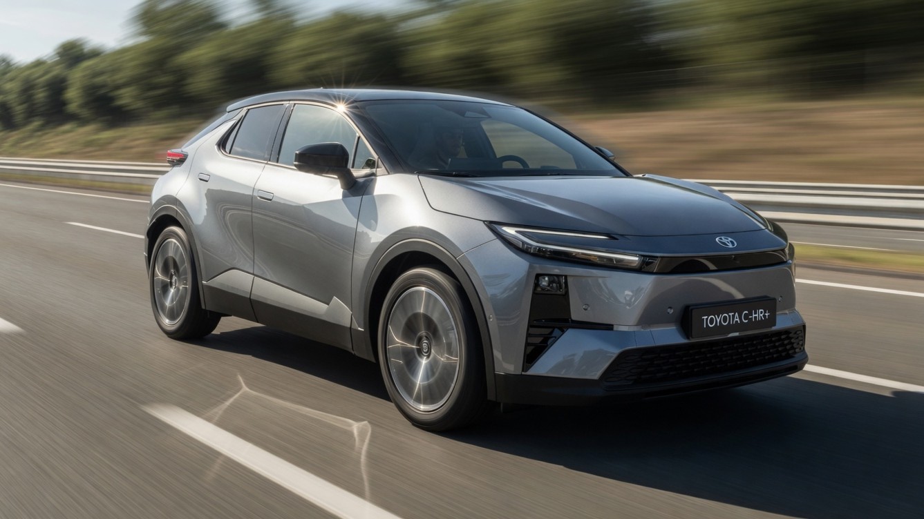Así es el Toyota C-HR+ eléctrico y su interior más práctico