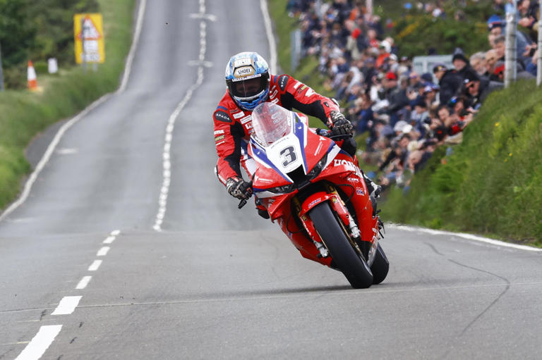 TT 2026: Superbike winner Dean Harrison praises Honda team for 'taking ...