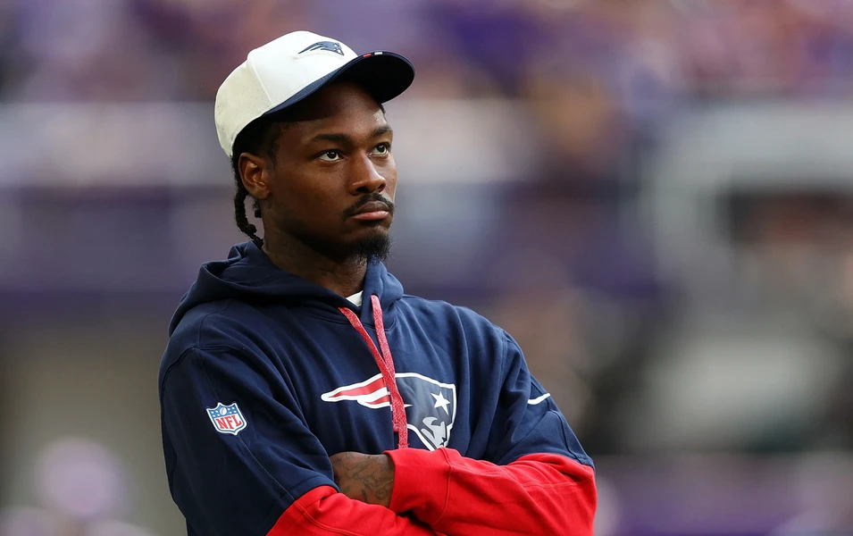Patriots shut door on Stefon Diggs return amid AJ Brown push