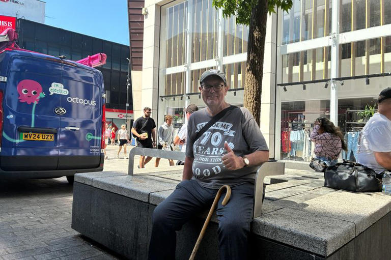 How much do Liverpool's buskers make, what are the rules and do people ...