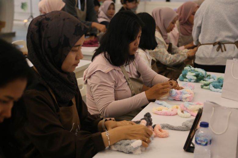 Workshop personal color hingga cloud bag making diserbu pengunjung di ...