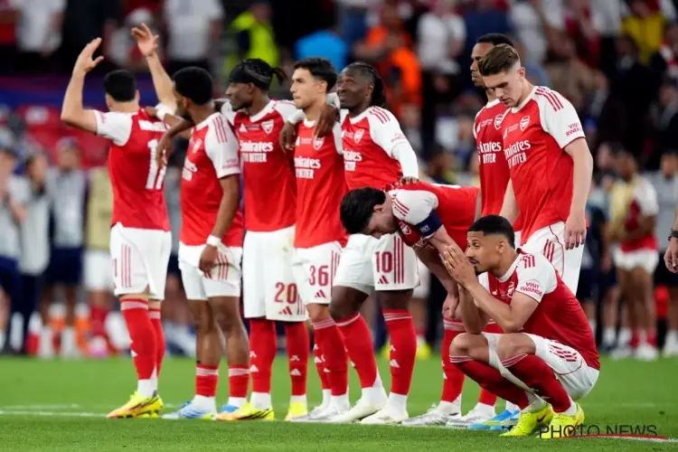 Onnodig en ongepast? Chelsea deelt sneer uit naar stadsrivaal Arsenal ...