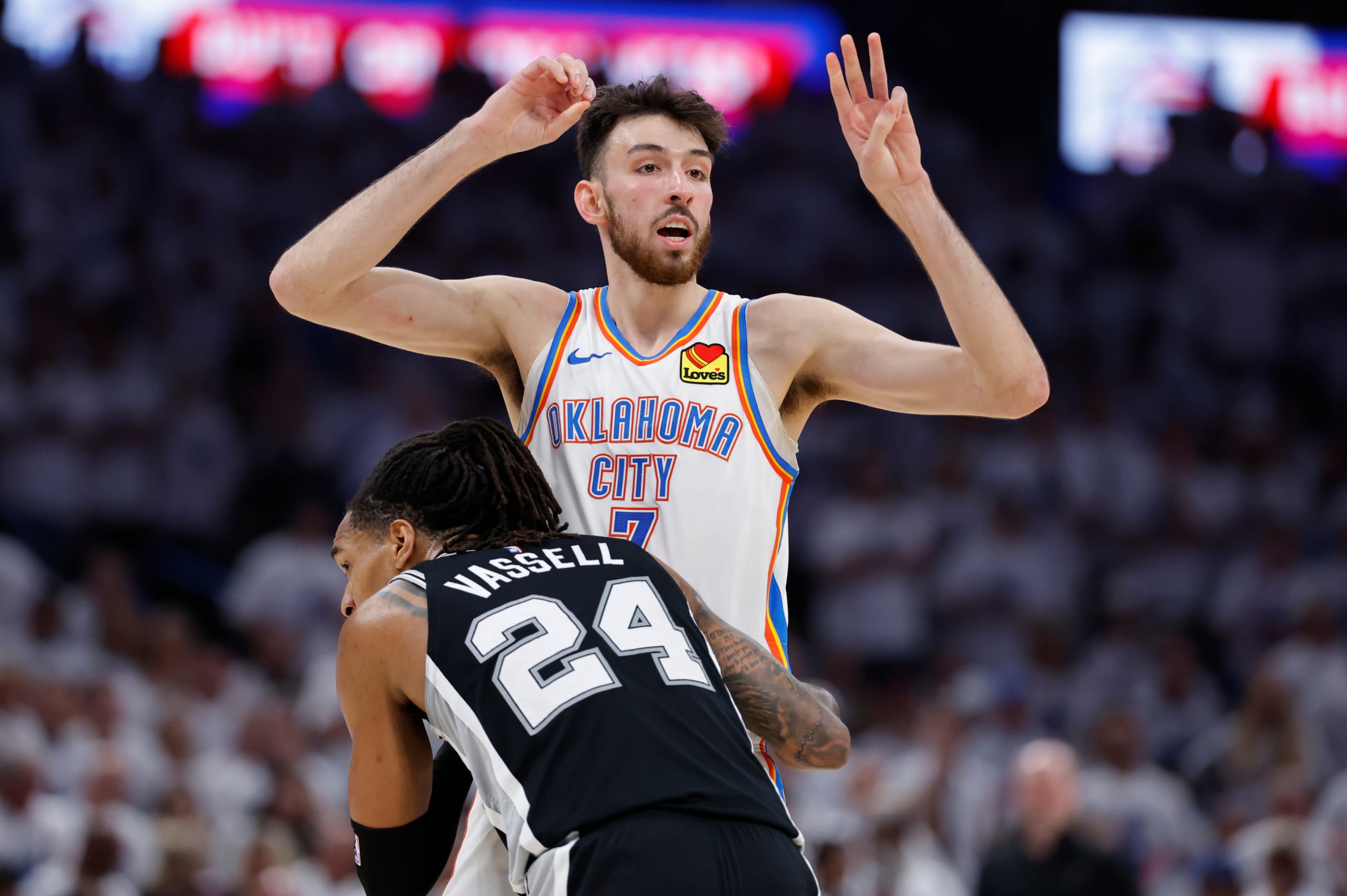 Ex-NBA star blasts Thunder’s Chet Holmgren for playing scared against ...
