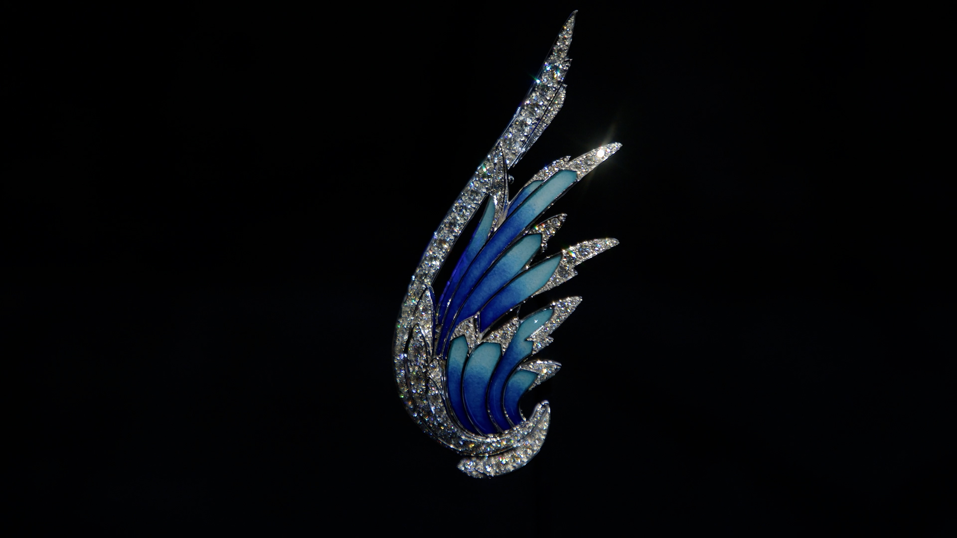 Chaumet unveils its poetic 'Envol' jewelry collection
