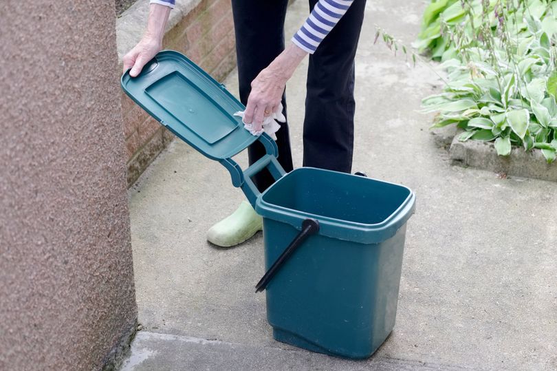 Binman urges households to stop making same 2 food waste caddy mistakes