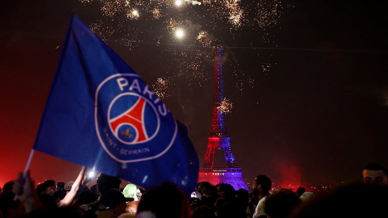 Some 800 people arrested, one dead, after riotous Paris celebrations ...