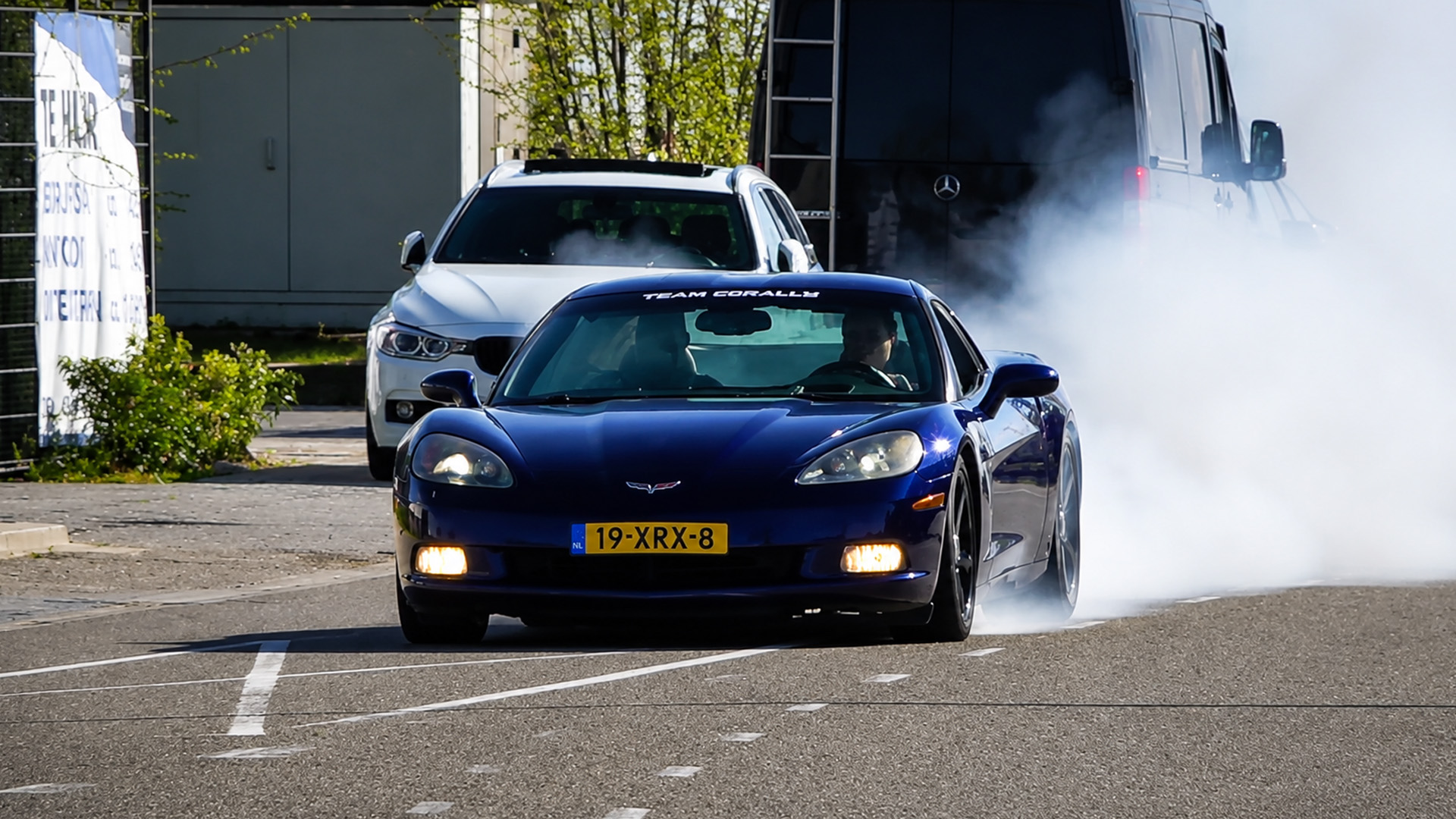 Corvette C6 launch starts with a smoky burnout
