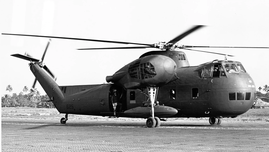 10 unusual military helicopters and their unique designs