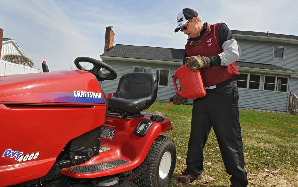 This Old House shares expert gas mower upkeep tips