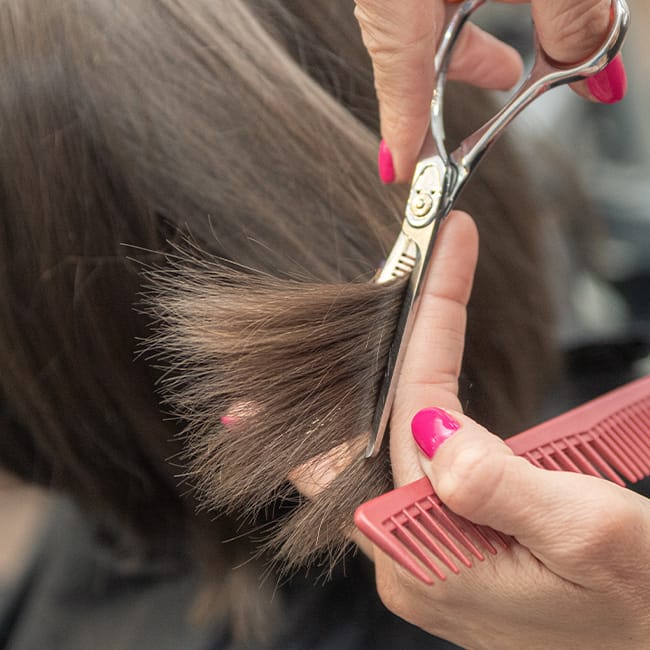 9 genius hairstyles hairdressers recommend for flat, lifeless hair