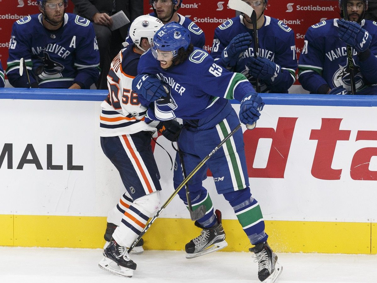 Canucks: How Jalen Chatfield got away, became top-pairing Stanley Cup ...