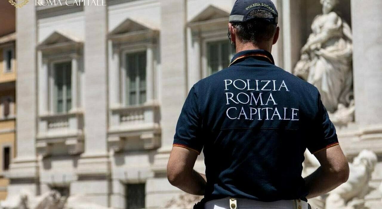 Bimba di 2 anni si perde tra la folla a Fontana di Trevi: salvata dai ...