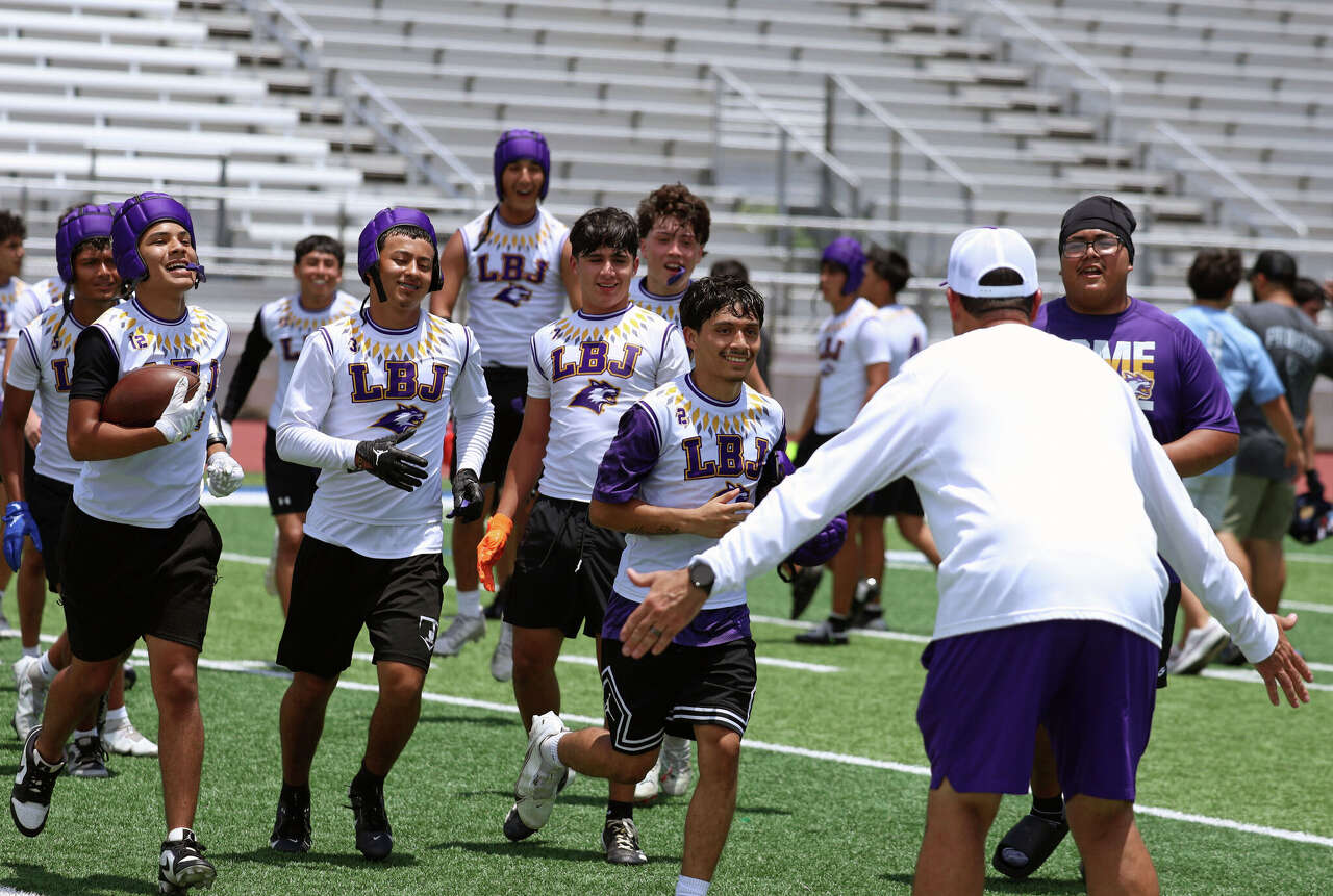 High-scoring thriller: LBJ outlasts Alexander to punch ticket to state