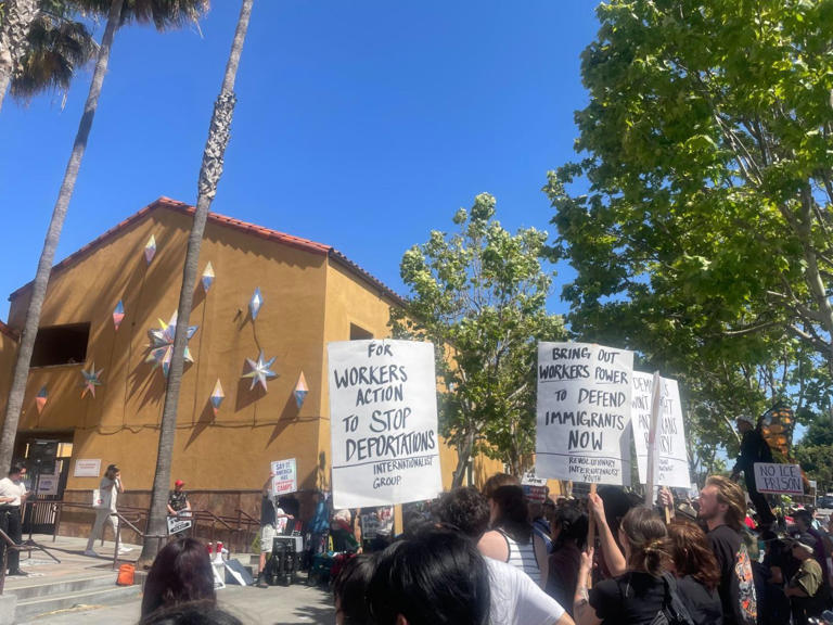 '408 hates ICE': Bay Area protesters rally against planned Gilroy ...