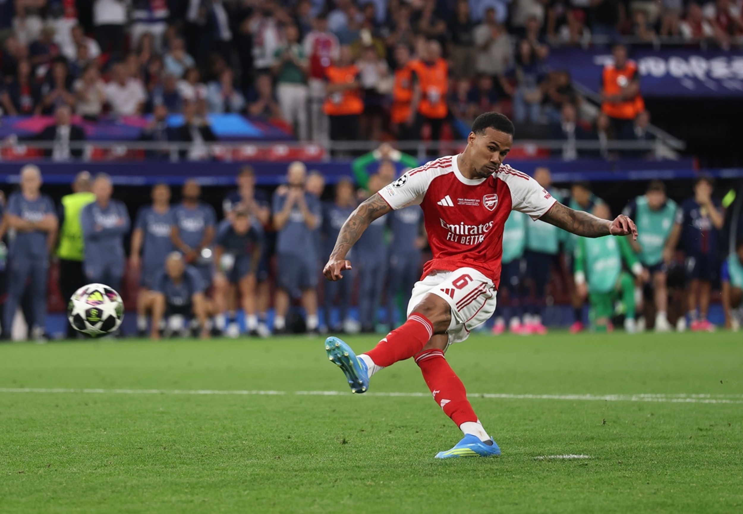 Thank you Marquinhos, football still has room for class