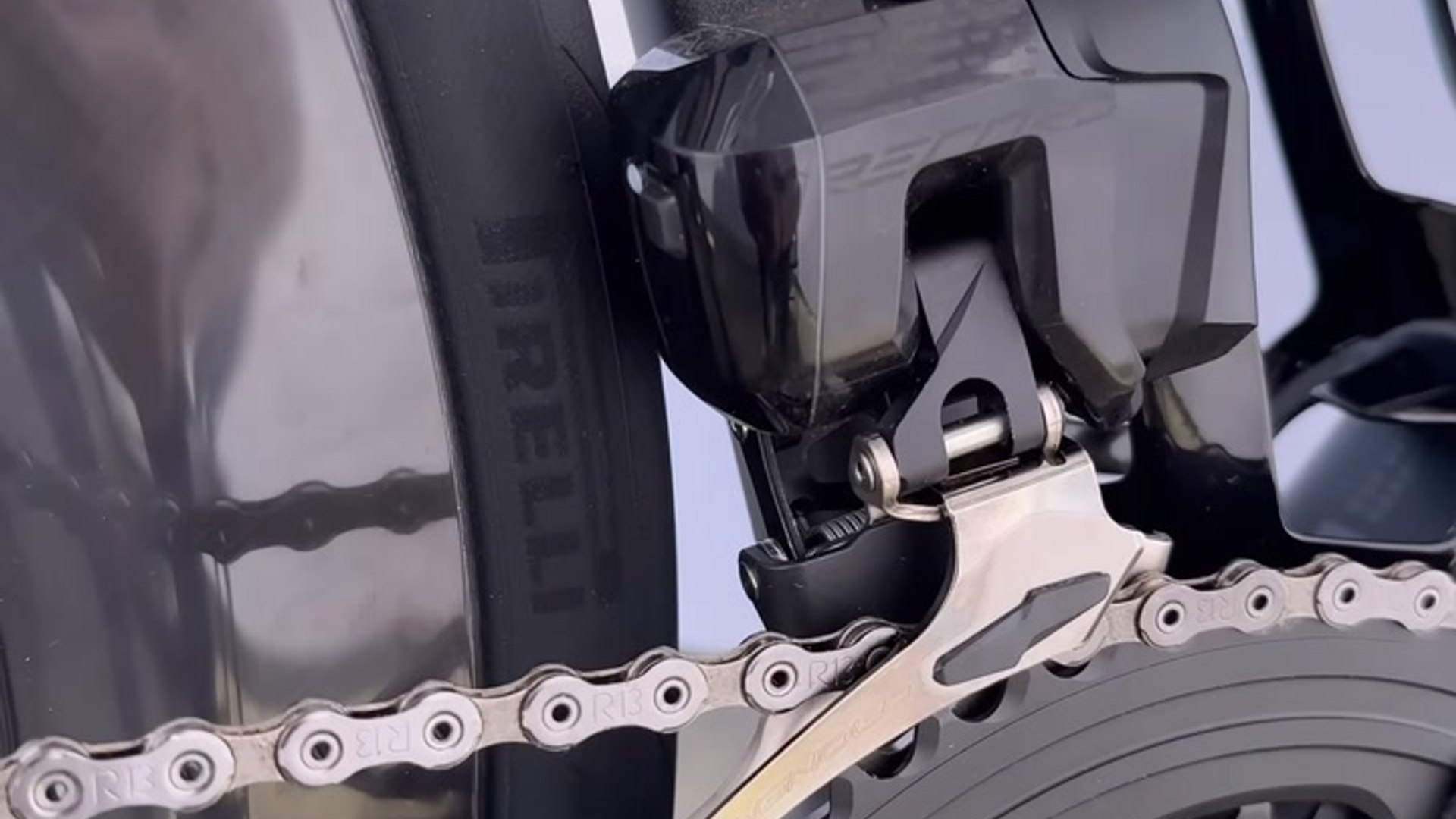 Campagnolo is back! Is this an Ultegra killer