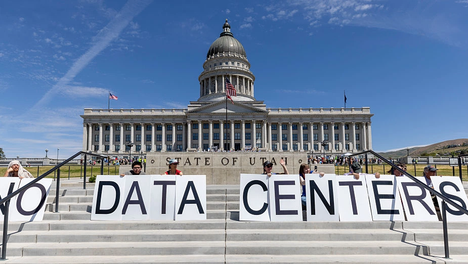 Records show Cox knew of data center months before action