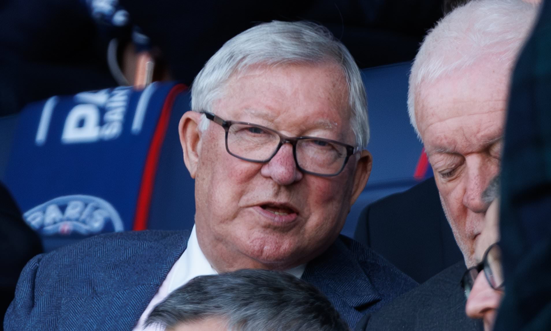 Sir Alex Ferguson aims dig at Arsenal in 'leaked' message to PSG owner ...