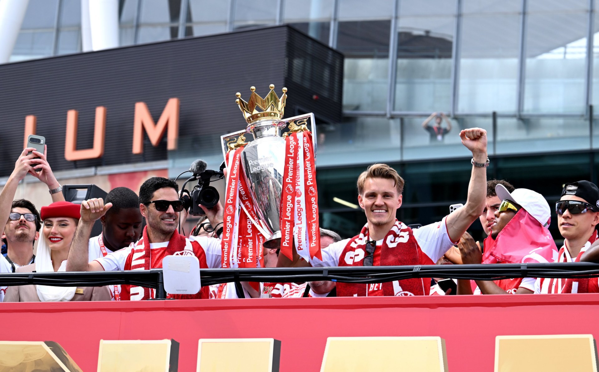 Man stabbed and 16 arrested in Arsenal trophy parade chaos