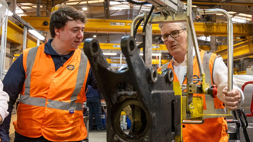 Milburn review warns of £125bn youth unemployment crisis